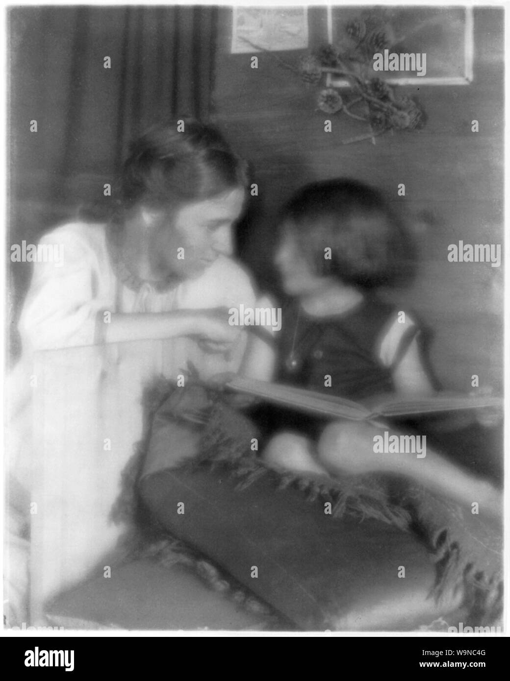 Comfort couch Black and White Stock Photos & Images - Alamy