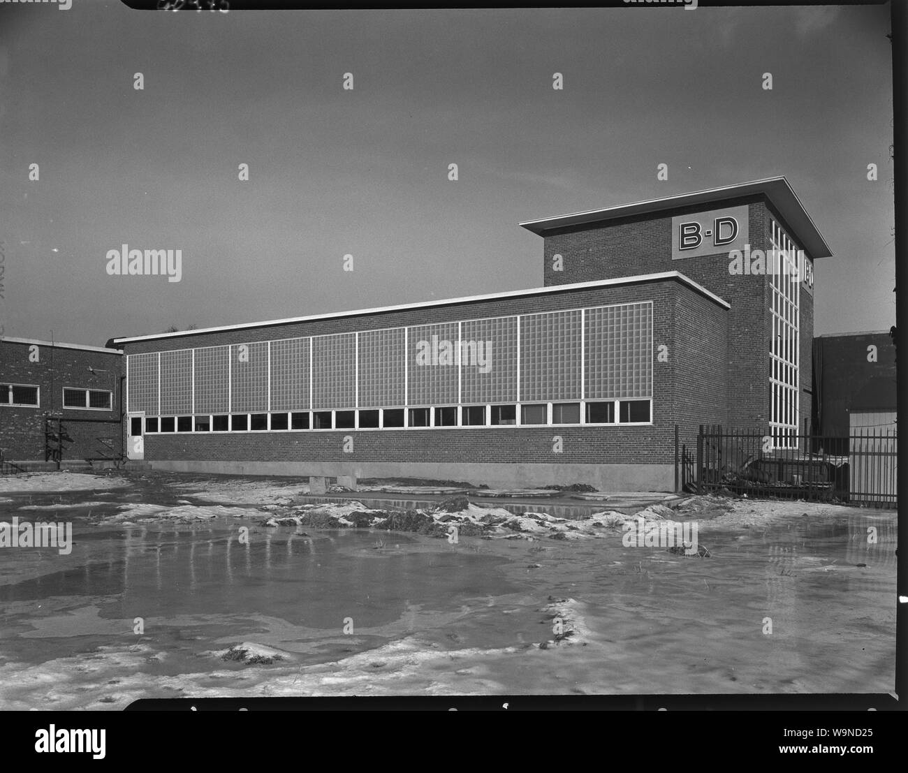 Becton Black and White Stock Photos & Images - Alamy