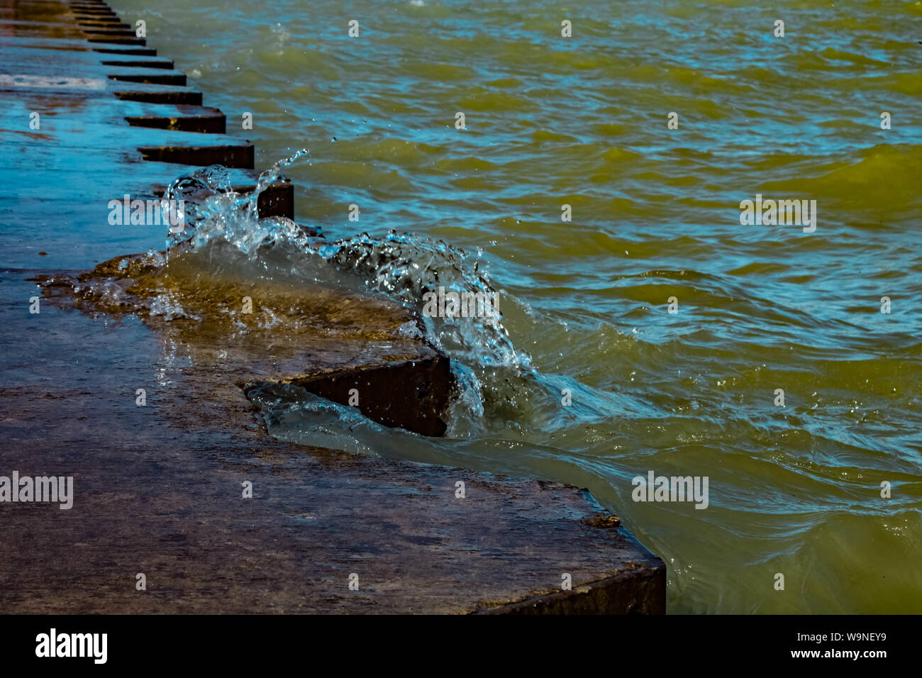Concrete structure wave barrier hi-res stock photography and images - Alamy