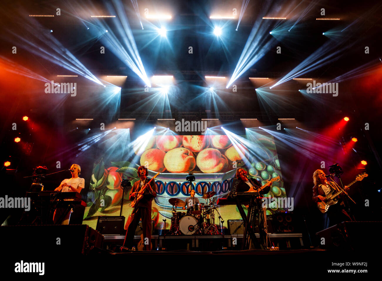 Parcels band hi-res stock photography and images - Alamy