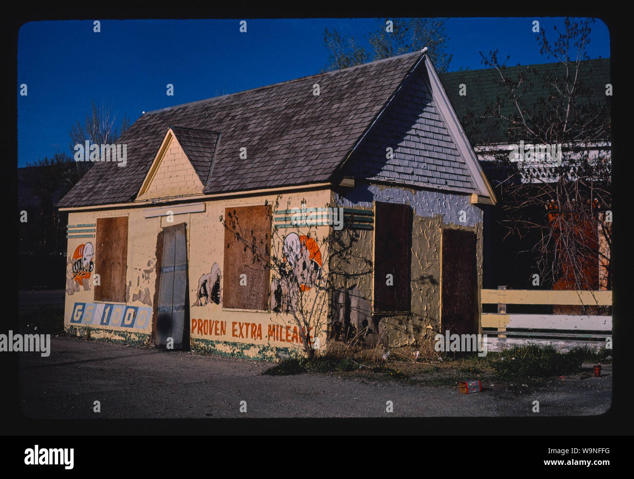 Beeline hi-res stock photography and images - Alamy