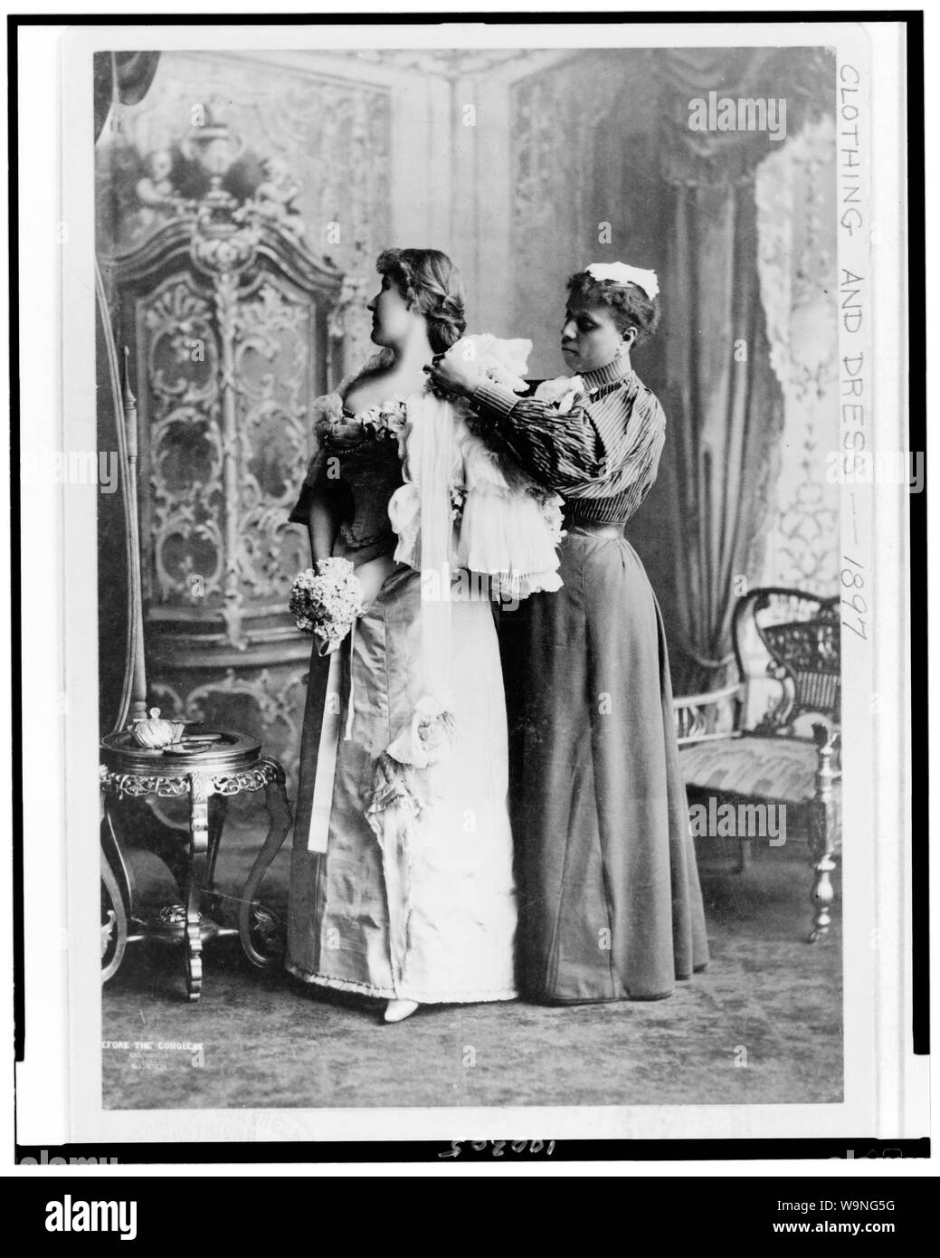 Conquest era Black and White Stock Photos & Images - Alamy