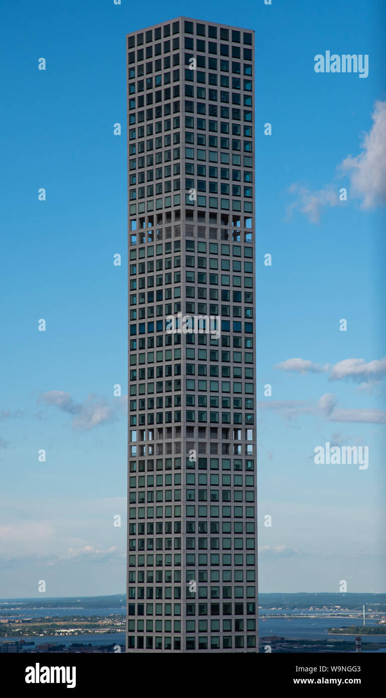 Tall skinny building in nyc skyline hi-res stock photography and images ...