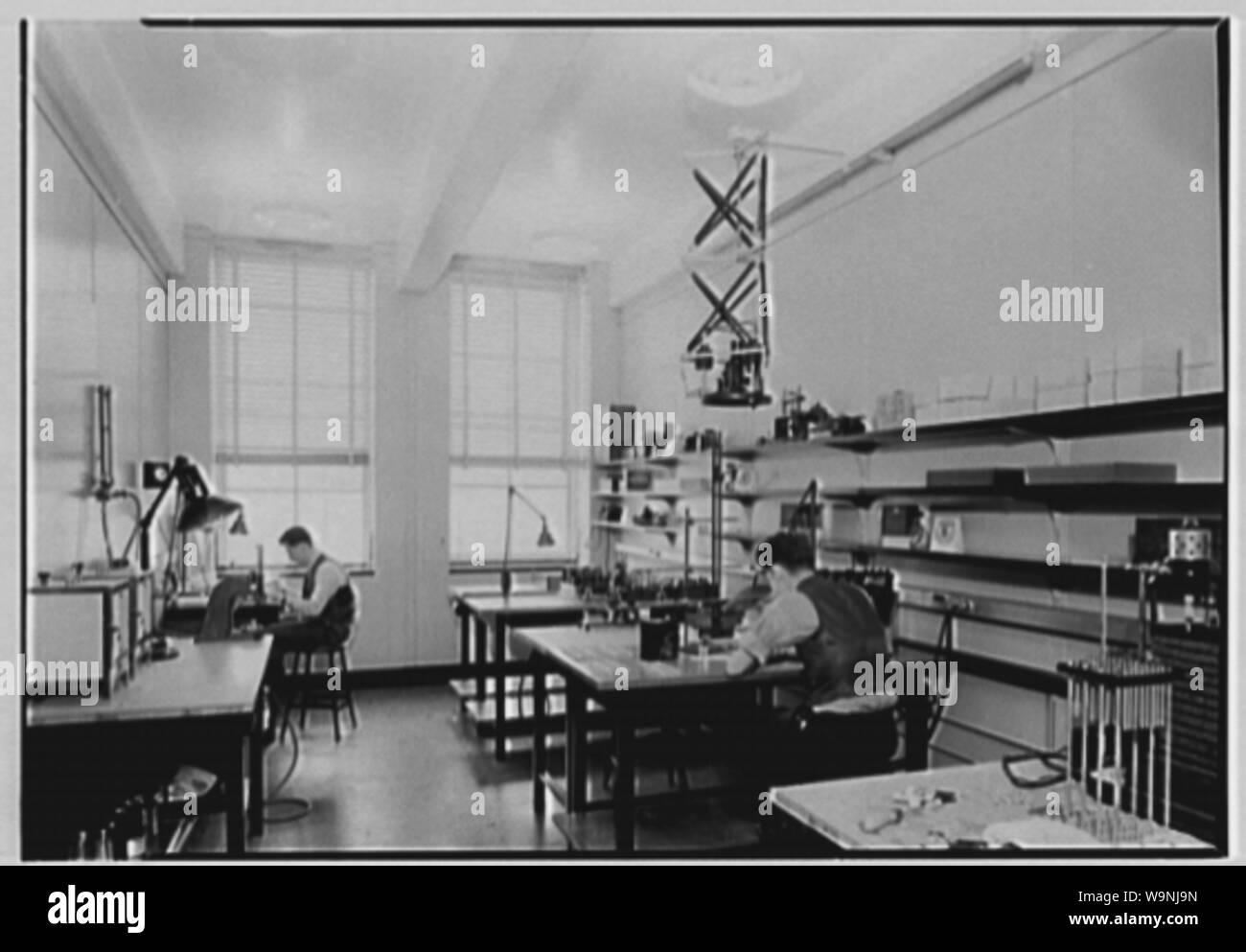 Murray hill bell labs hi-res stock photography and images - Alamy