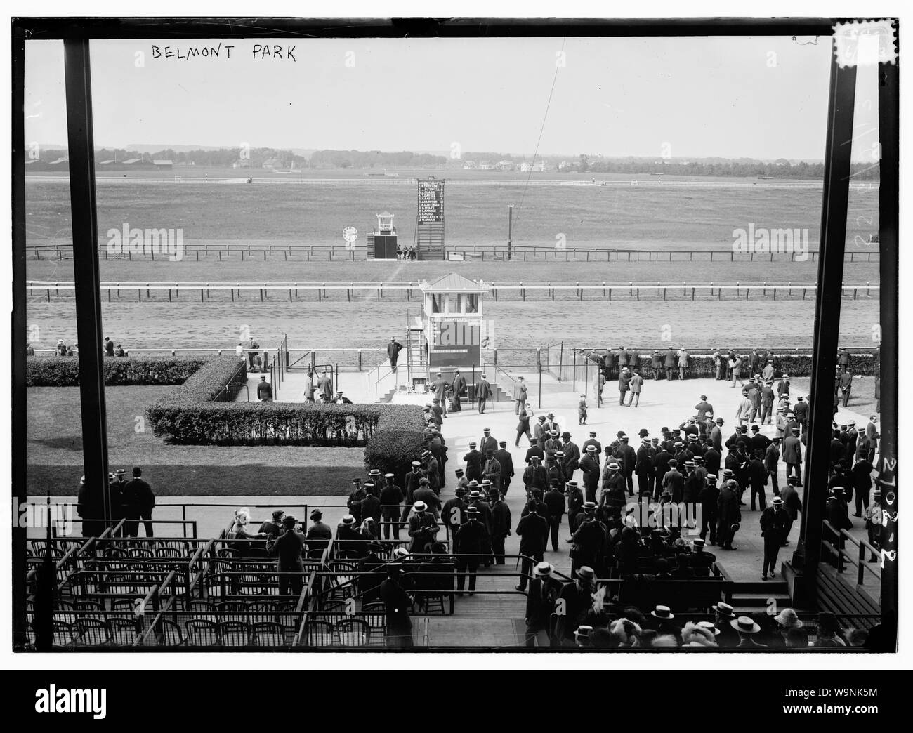 Belmont park racecourse hi-res stock photography and images - Alamy