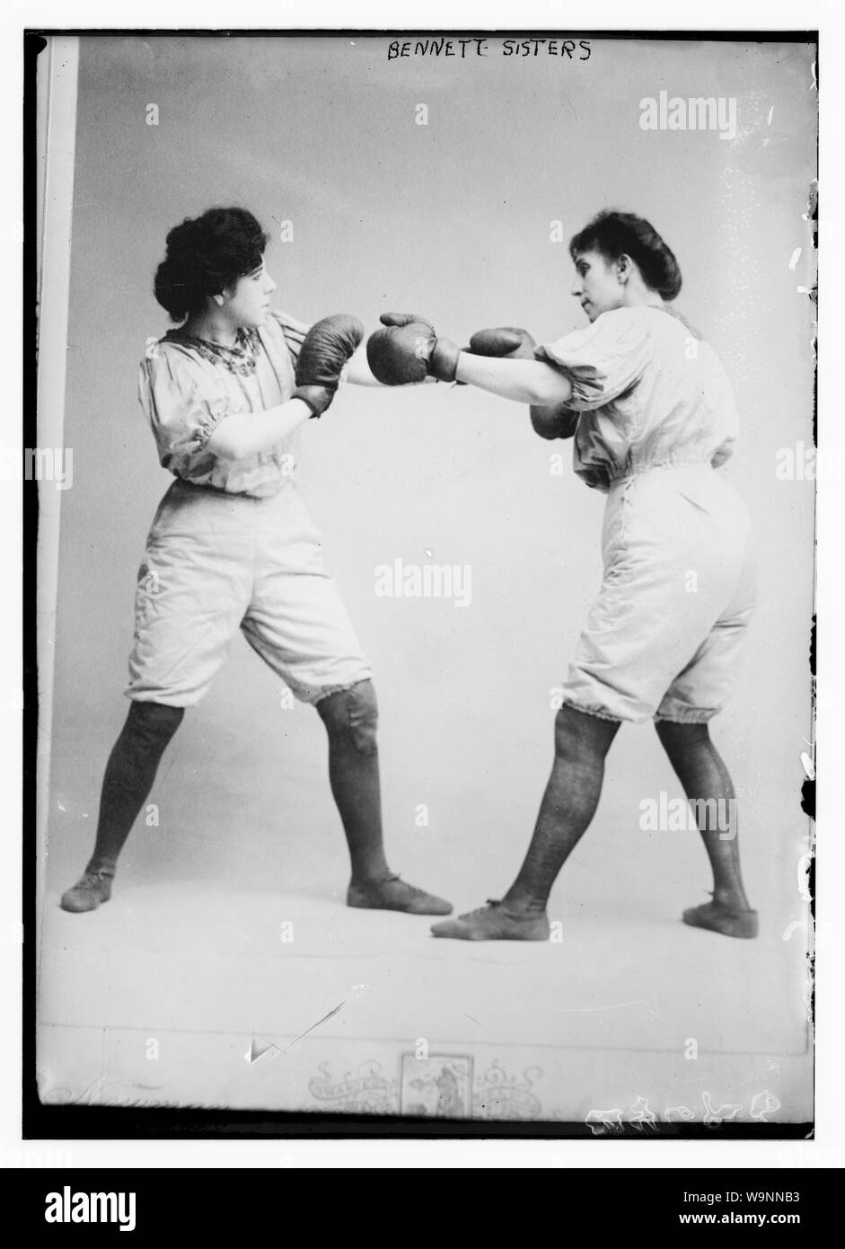 Bennett sisters [boxing] Stock Photo - Alamy