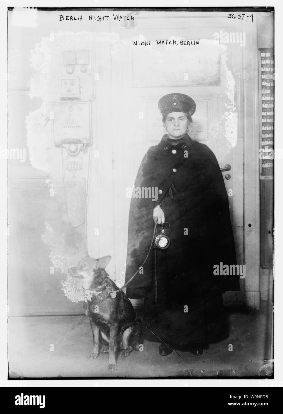 Berlin night watch hi-res stock photography and images - Alamy