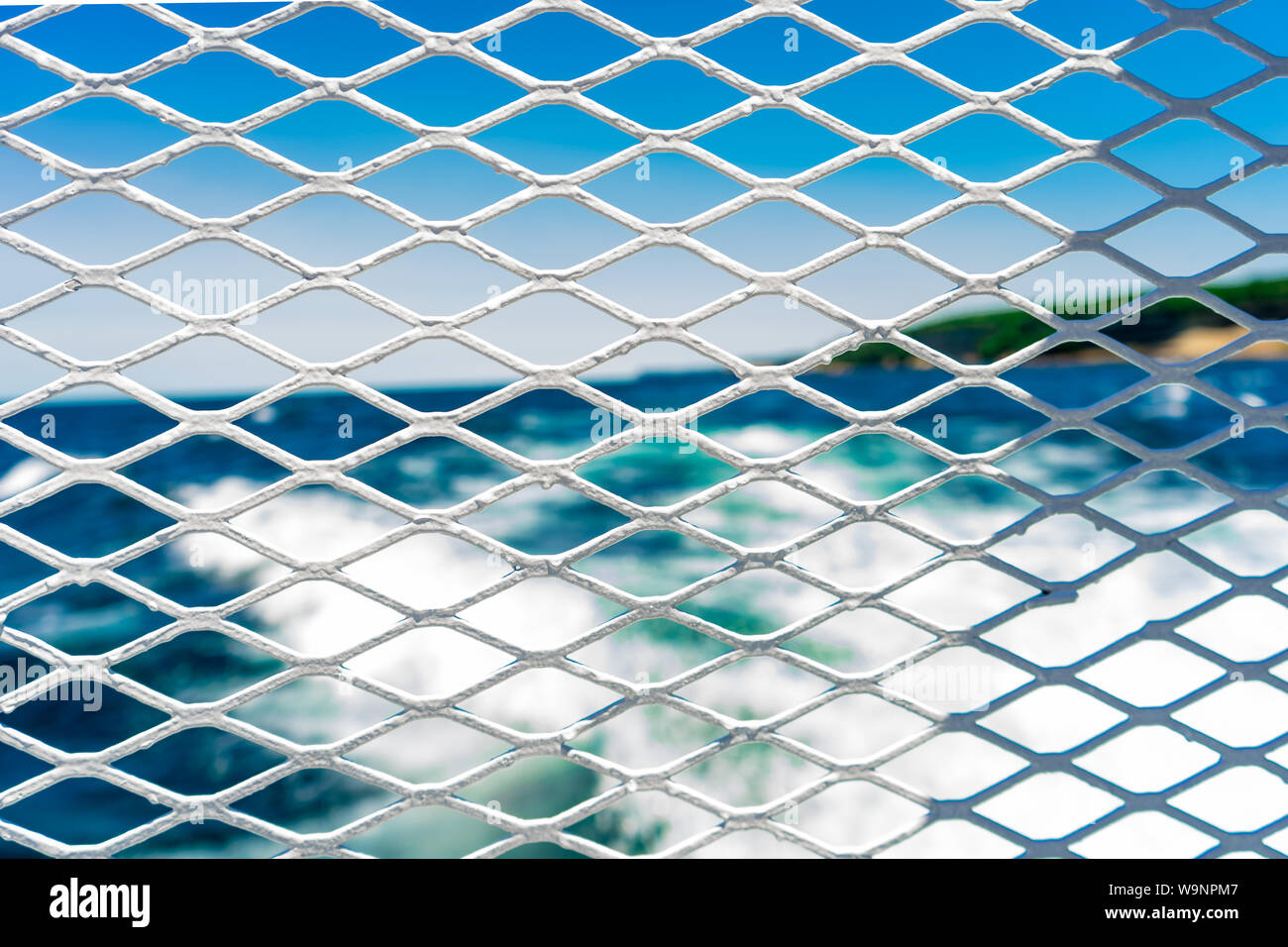 Wire net hi-res stock photography and images - Alamy