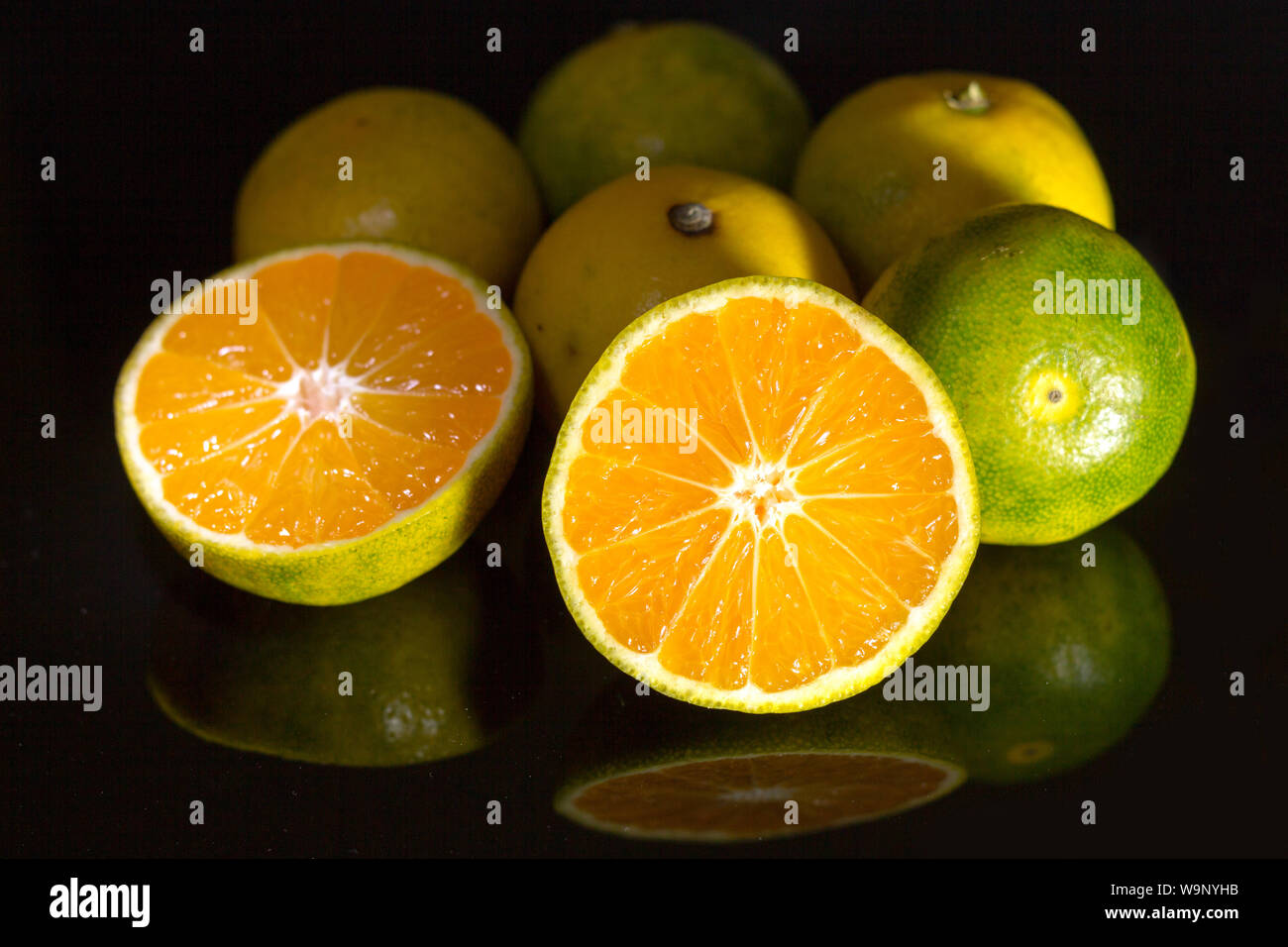 Clementine mandarins hi-res stock photography and images - Alamy