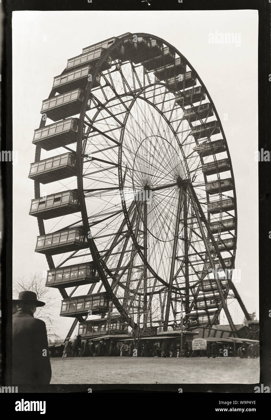 Ferris Wheel at the 1904 St. Louis World's Fair/Louisiana Purchase Exposition. The Ferris Wheel ...