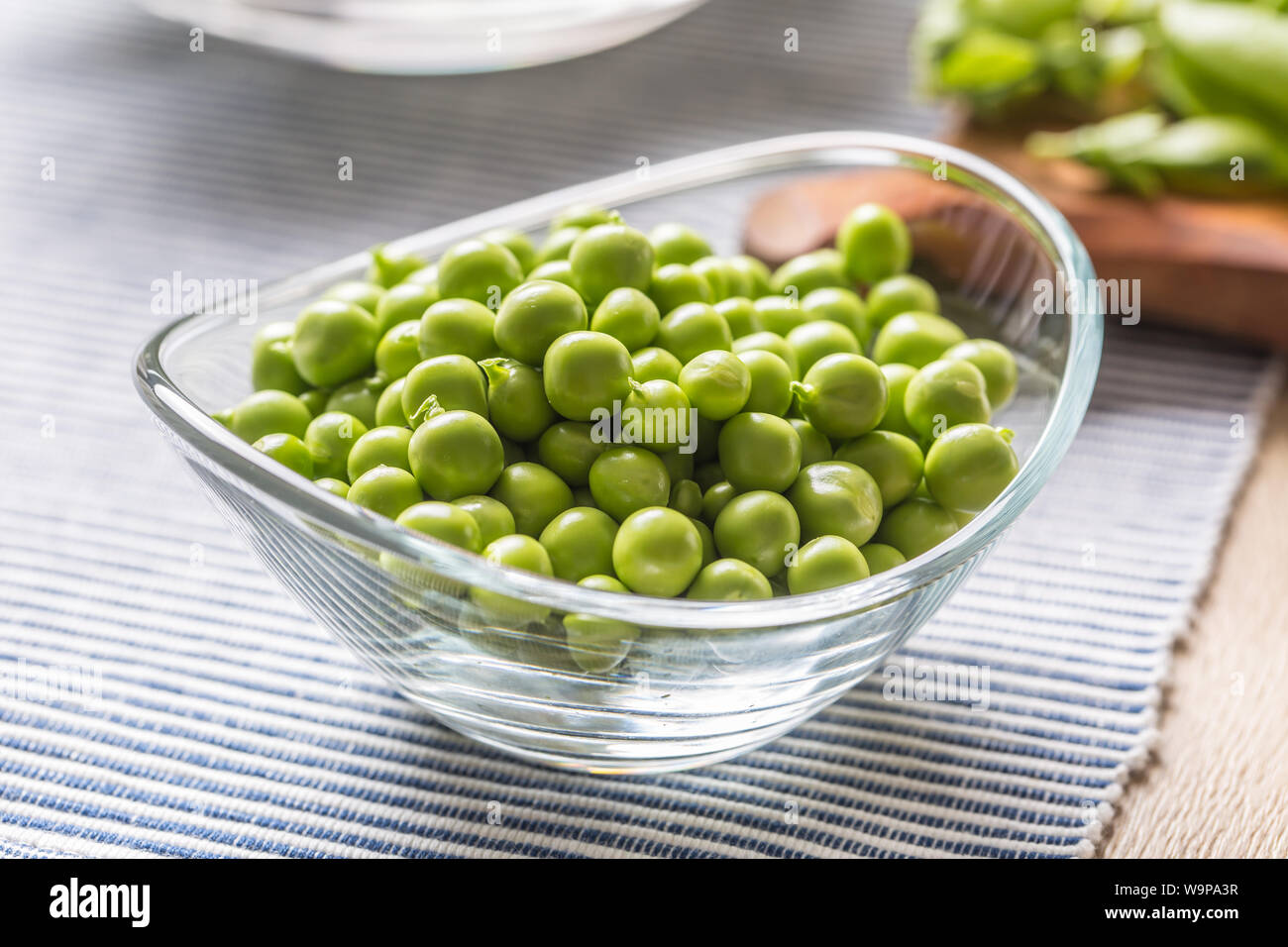 Pea vegetable seeds hi-res stock photography and images - Alamy