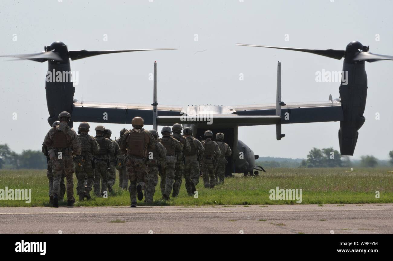 Hungarian special forces hi-res stock photography and images - Alamy