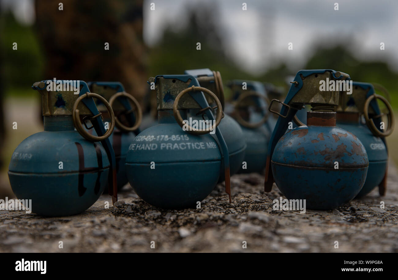 M67 fragmentation hand grenade hi-res stock photography and images - Alamy