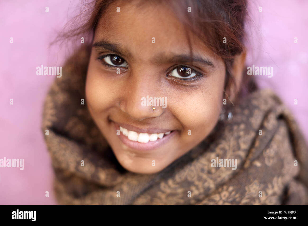 Hindu girl face hi-res stock photography and images - Alamy