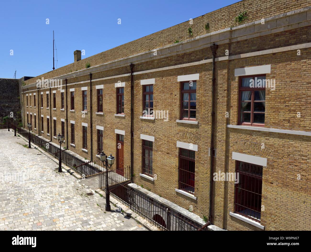 Old army barracks hi-res stock photography and images - Alamy