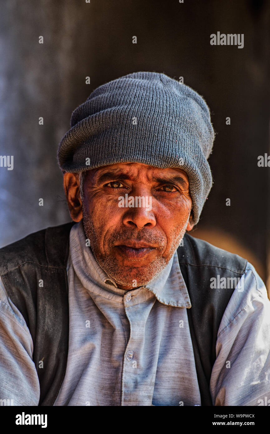 Family portraits portraits hi-res stock photography and images - Alamy
