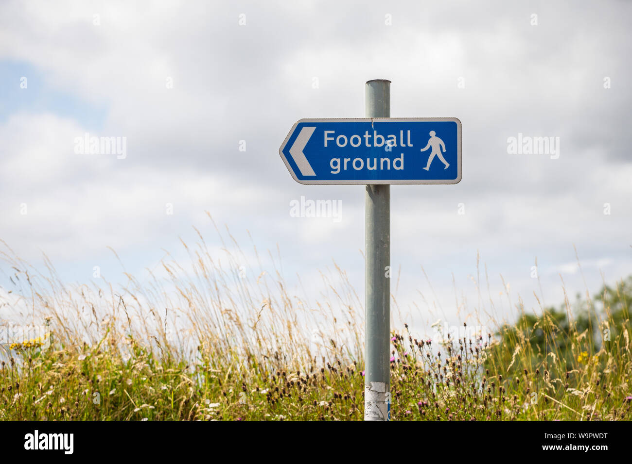 Sign road pedestrian direction hi-res stock photography and images - Alamy