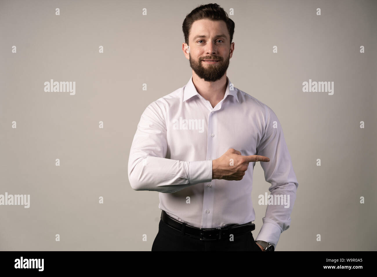 Angry boss talking employee hi-res stock photography and images - Alamy