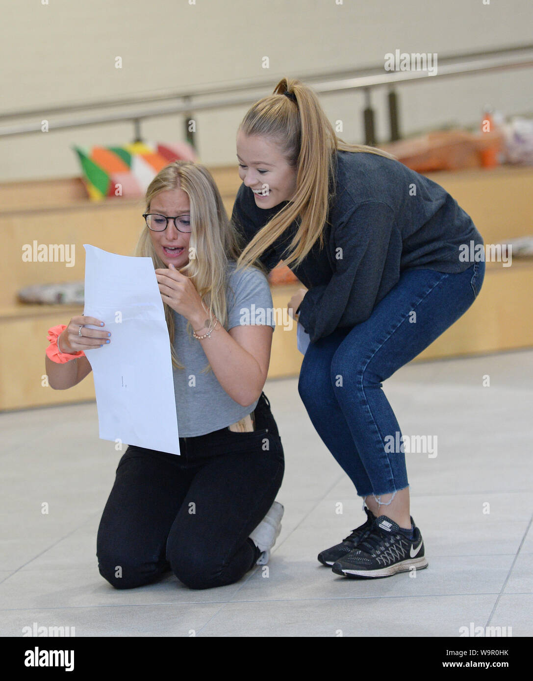 Manchester, UK. 15th Aug, 2019. Ella RosenBlatt (left), 2A*s and an A ...