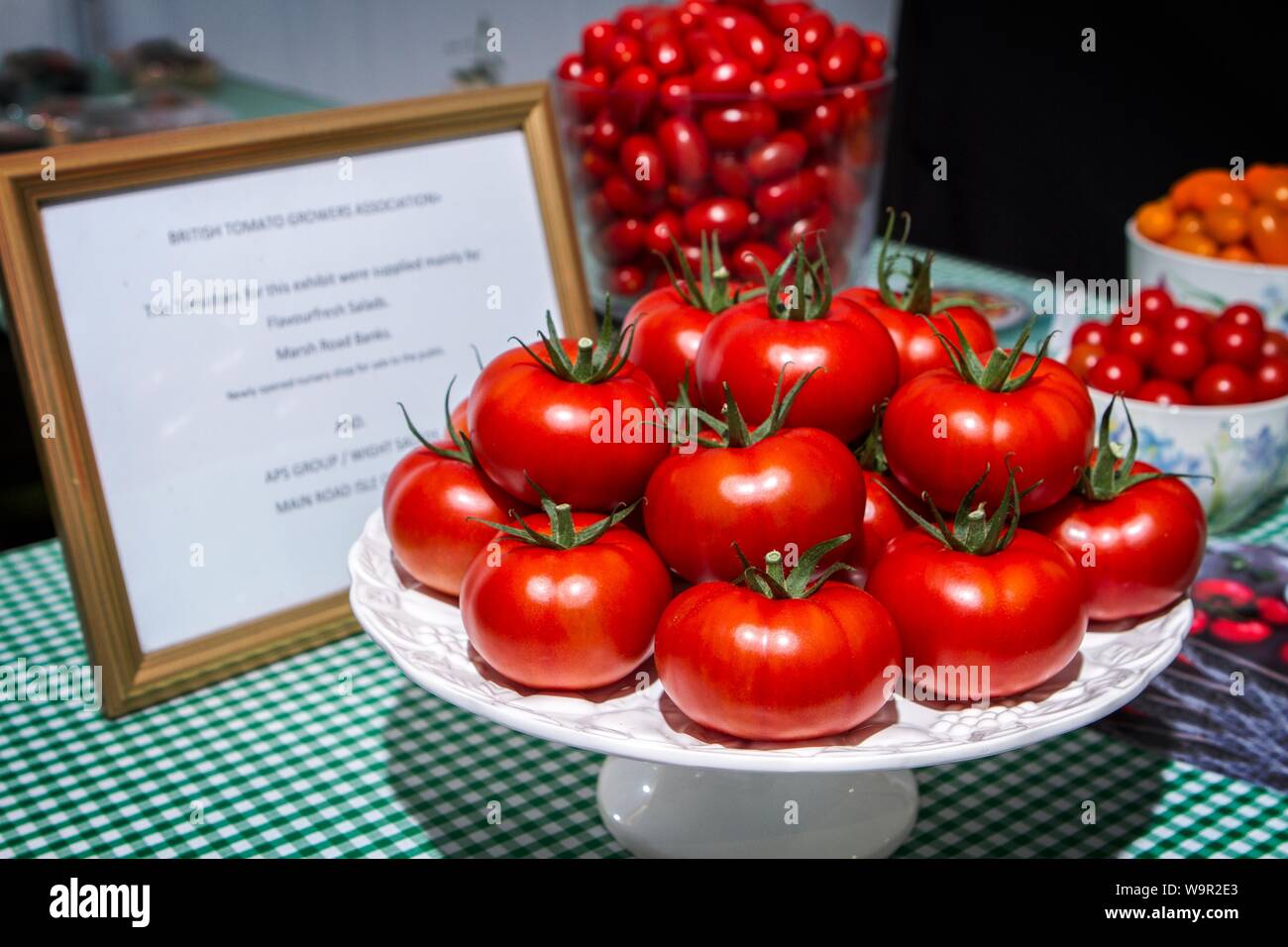 Vegetable display organic hi-res stock photography and images - Alamy
