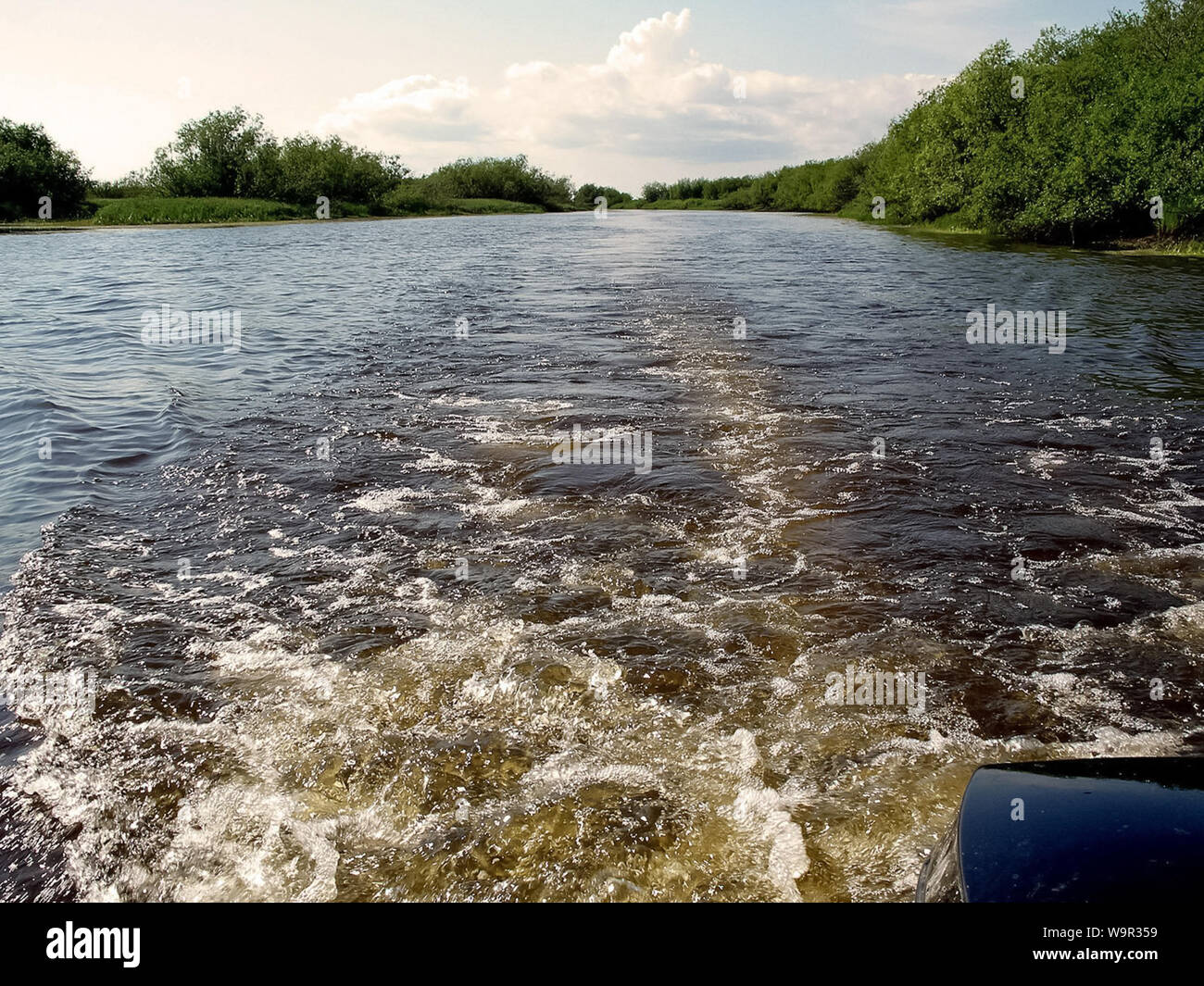 Boats in river ob hi-res stock photography and images - Alamy