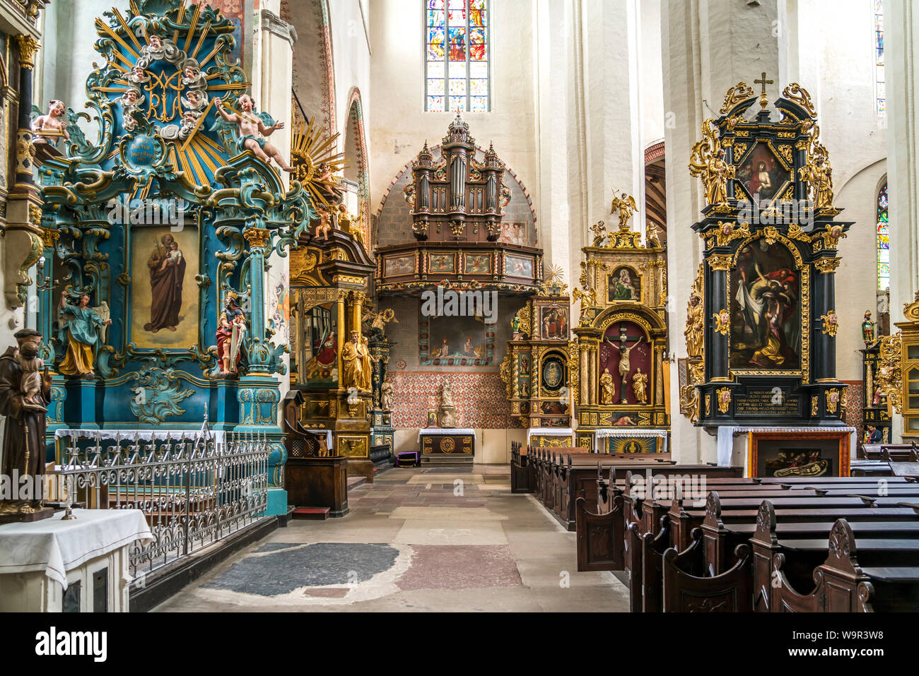 Innenraum der Kathedrale von Torun, Dom St. Johannes der Täufer und ...