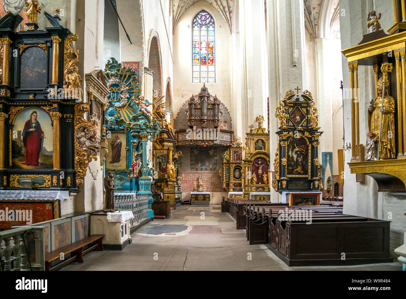 Innenraum der Kathedrale von Torun, Dom St. Johannes der Täufer und ...