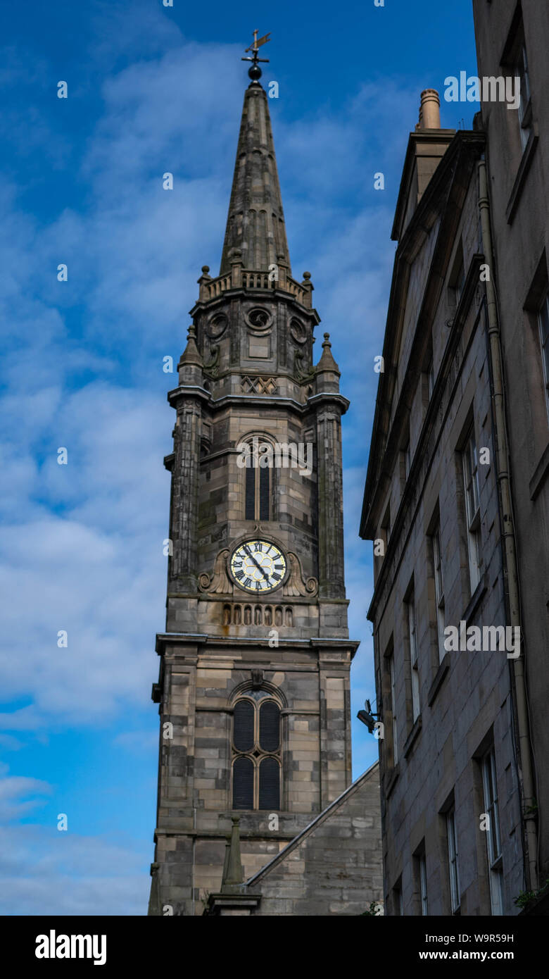 spire of the tron church edinburgh scotland Stock Photo - Alamy