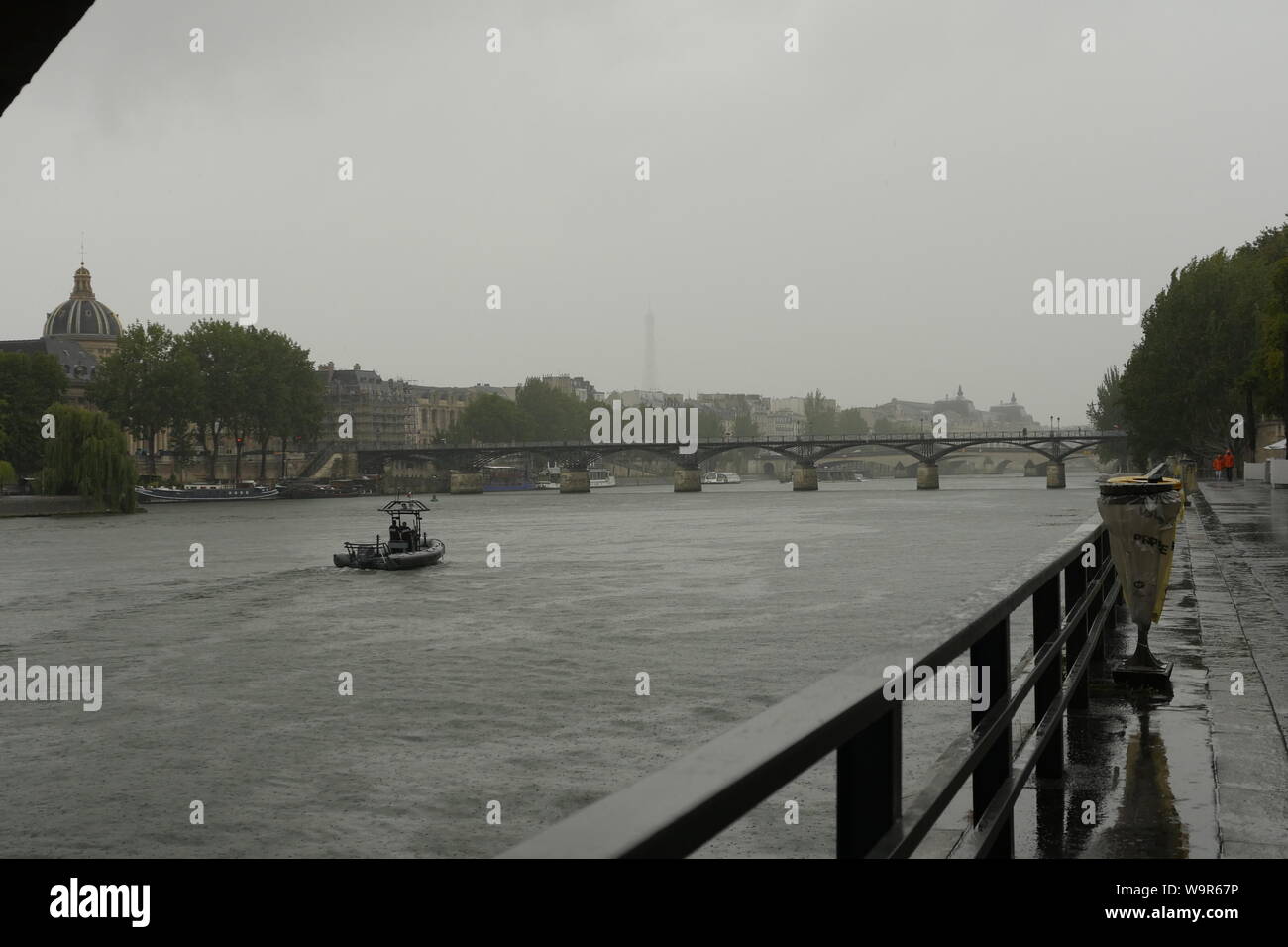 Paris.Some random street scenes Stock Photo - Alamy