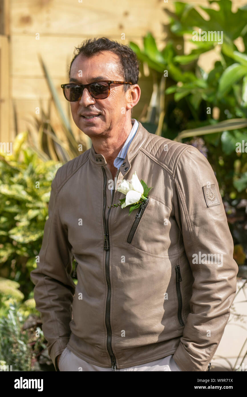 Bruno tonioli television dance judge hi-res stock photography and ...
