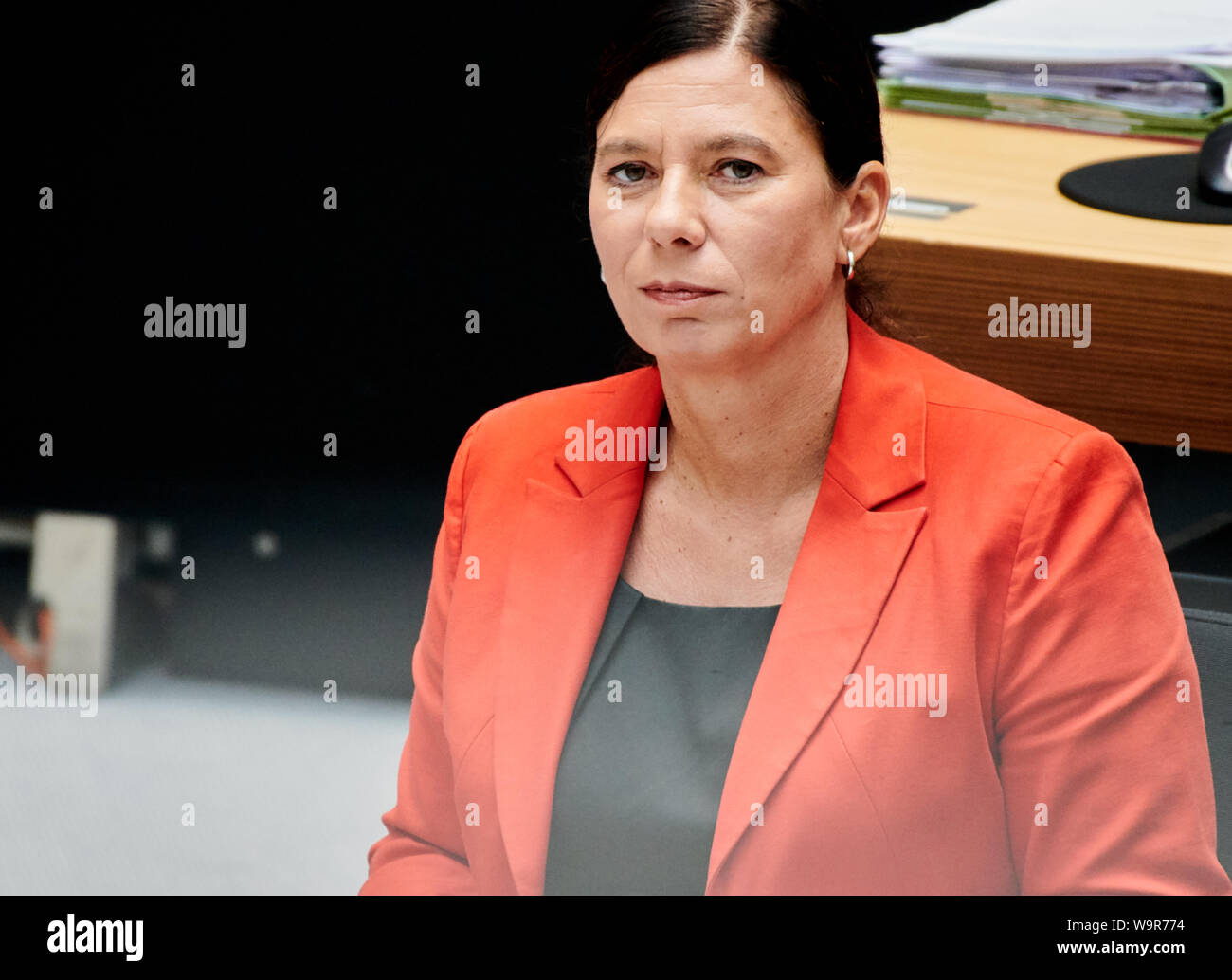 Berlin, Germany. 15th Aug, 2019. Sandra Scheeres (SPD, r), Senator for ...