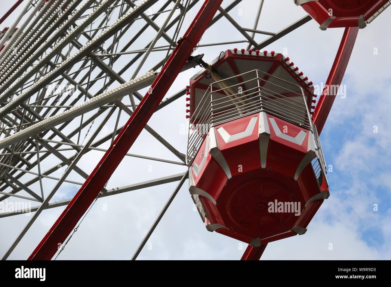 Ferris wheel cabin hi-res stock photography and images - Alamy