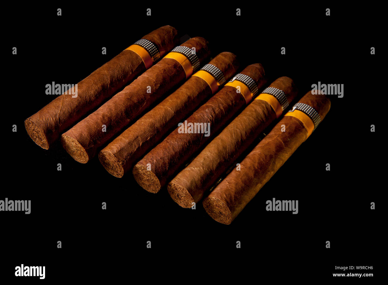 Rolled cigars from a tobacco Stock Photo - Alamy