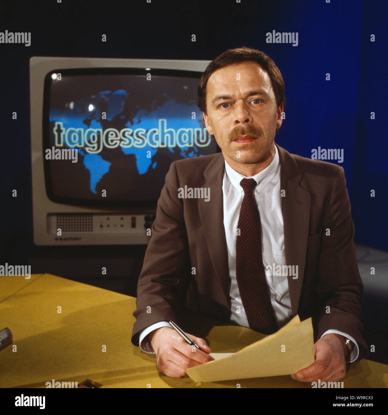 Tagesschausprecher hi-res stock photography and images - Alamy