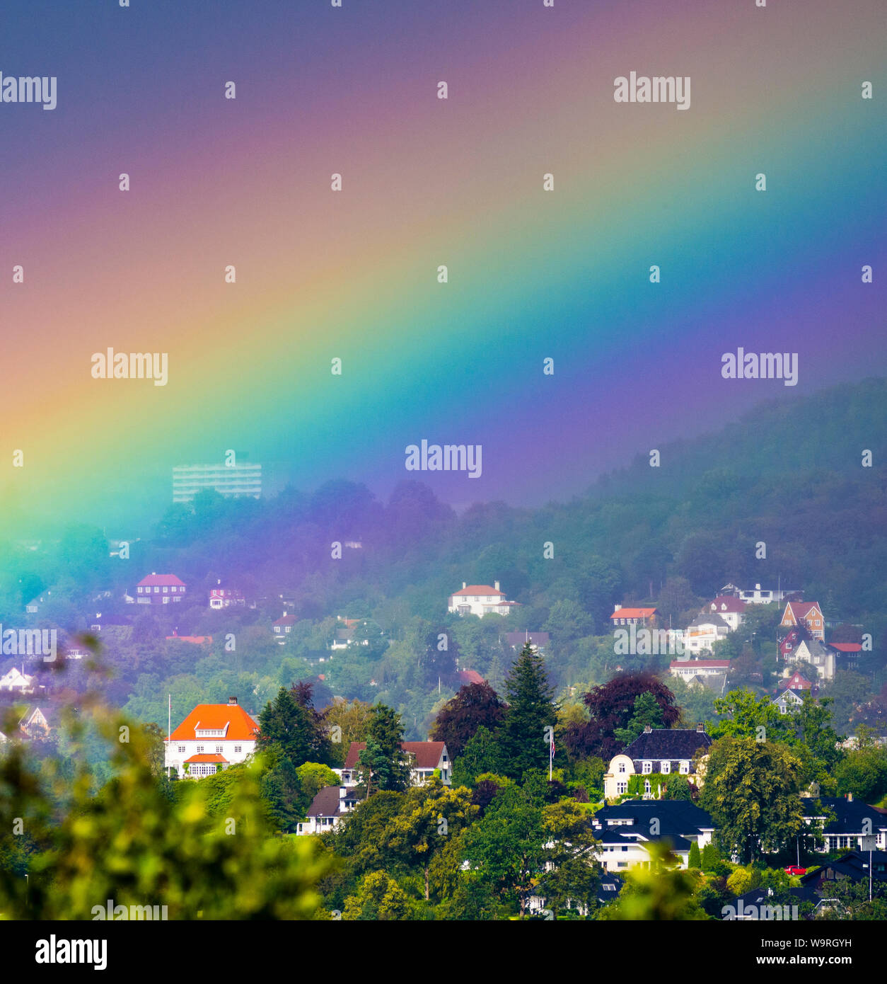 Regnbue hi-res stock photography and images - Alamy