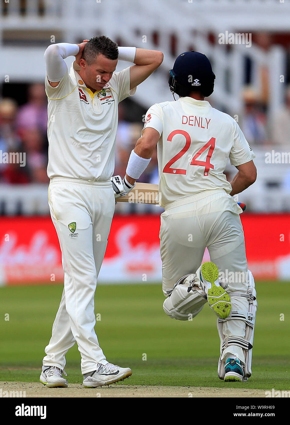 Australias peter siddle reacts hi-res stock photography and images - Alamy