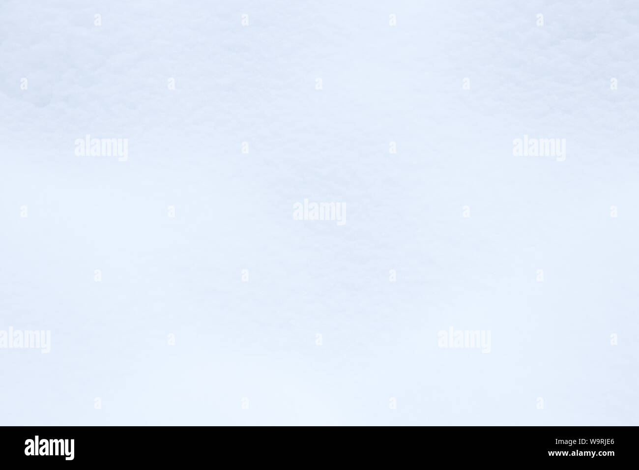 Snowy mound hi-res stock photography and images - Alamy