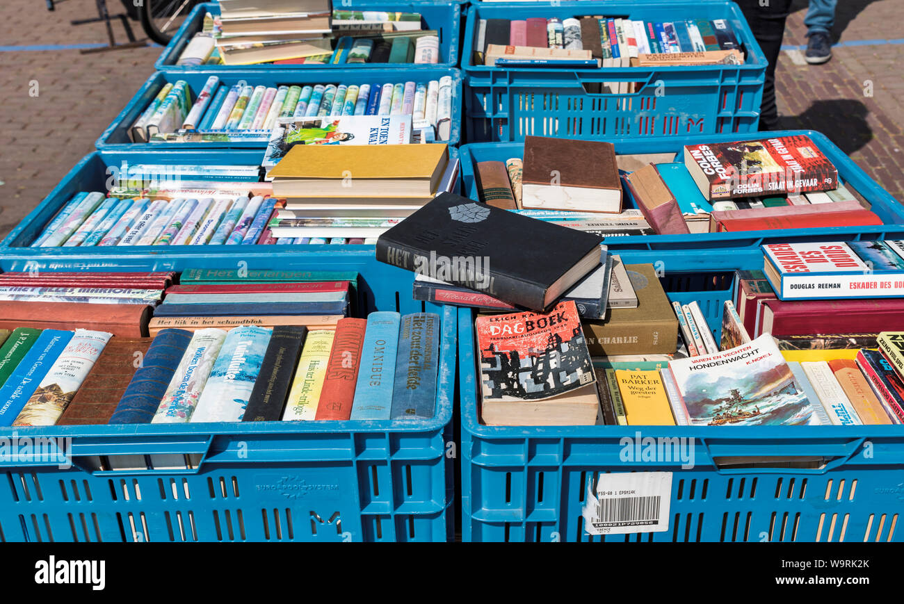 Putten,Holland,17-july-2019:book selling on a market stall with old and ...