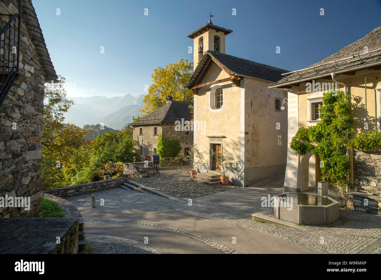Dorf Bordei TI *** Local Caption *** Stock Photo - Alamy