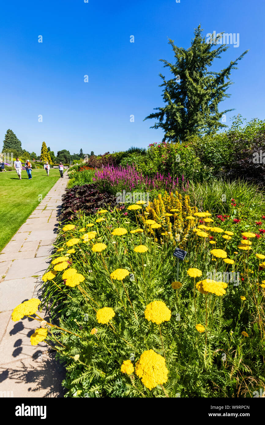 England, Surrey, Guildford, Wisley, The Royal Horticultural Society ...