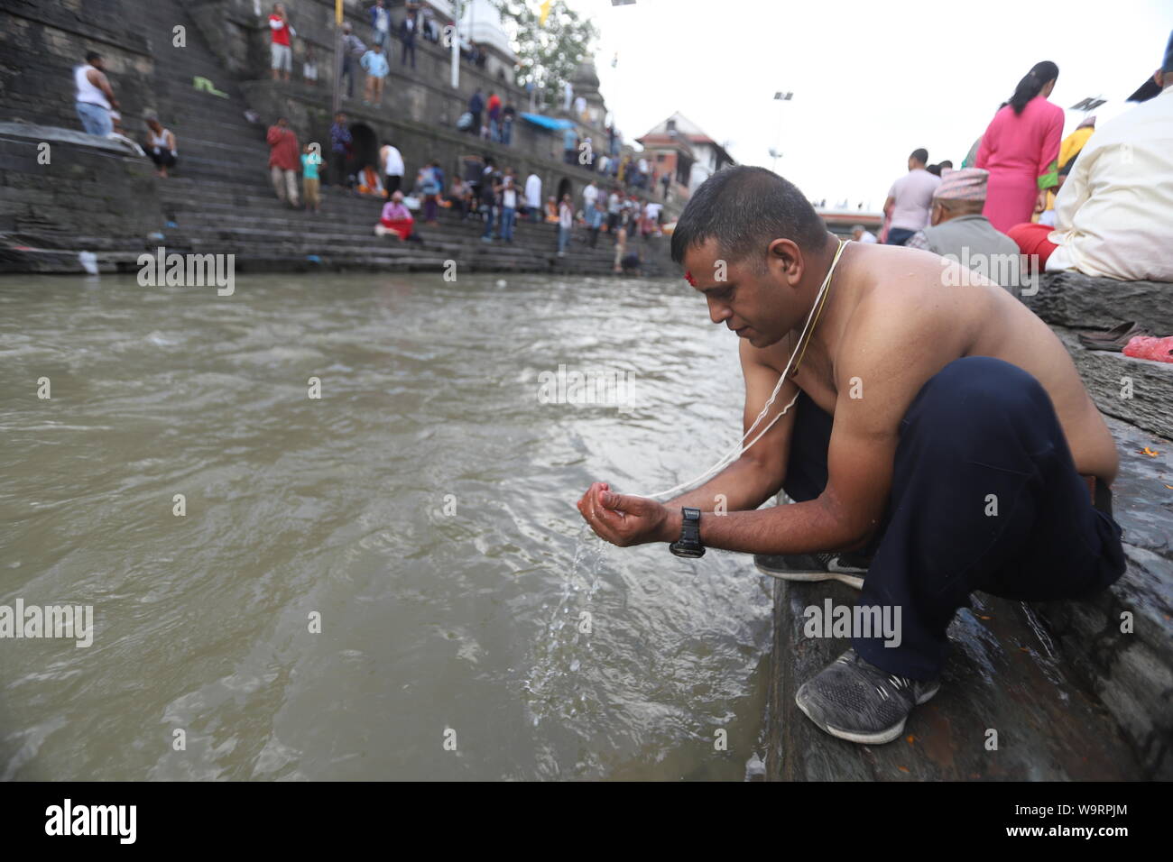 Sacred thread ceremony hinduism hi-res stock photography and images - Alamy