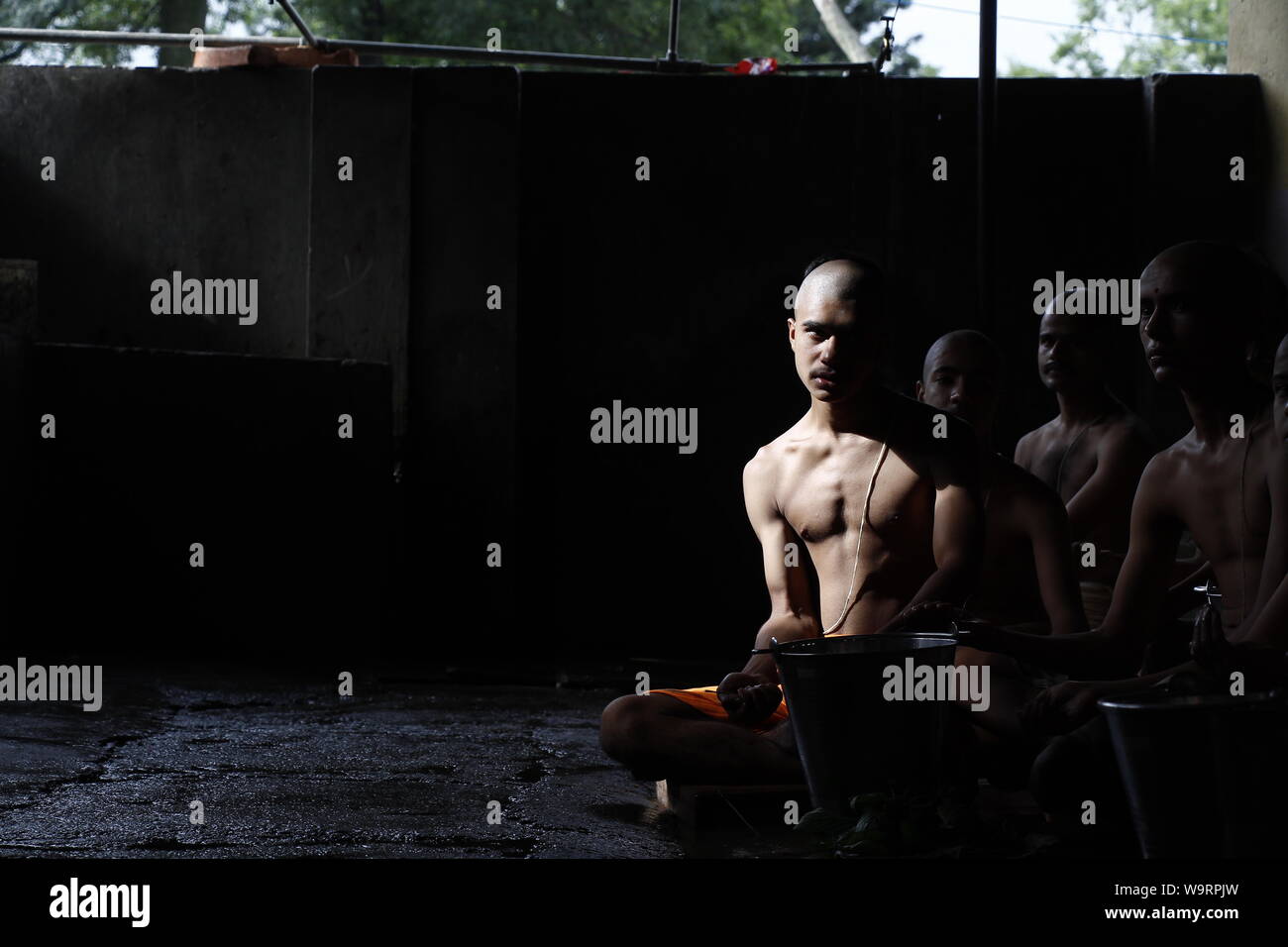 Sacred thread ceremony hinduism hi-res stock photography and images - Alamy