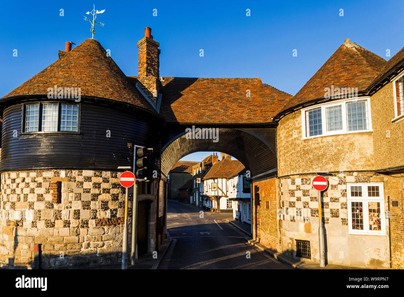 The barbican gate 15th century gatehouse and town skyline hi-res stock ...