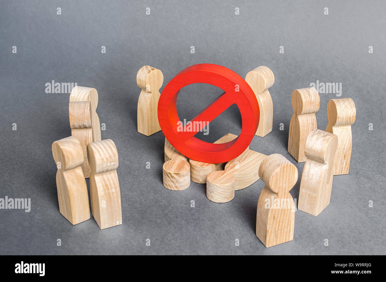 Stalking laws hi-res stock photography and images - Alamy