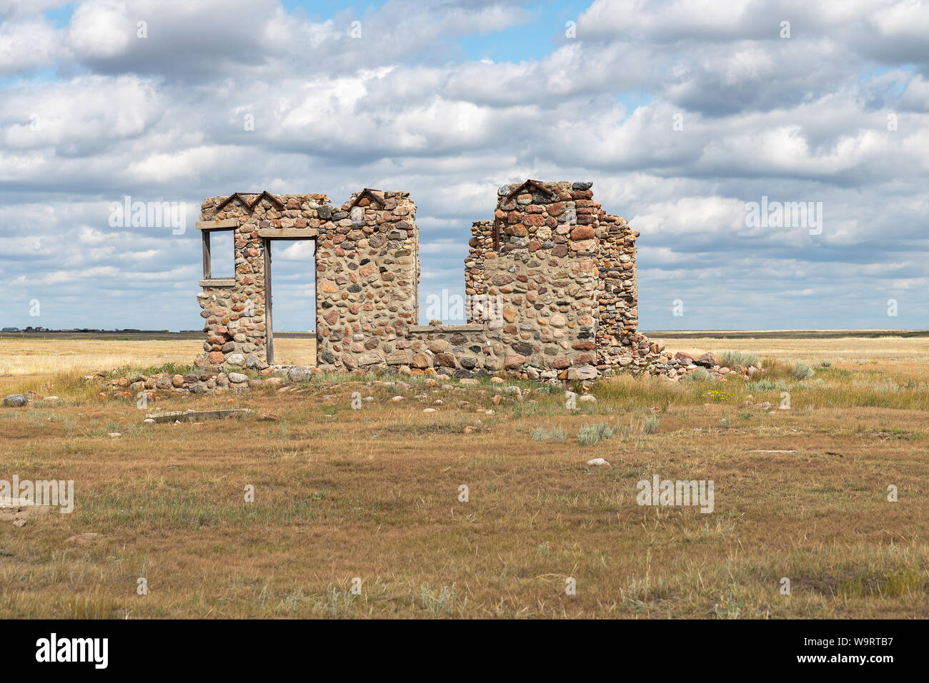 Building Ruin on the Prairie near Cessford, Alberta, Canada Stock Photo ...
