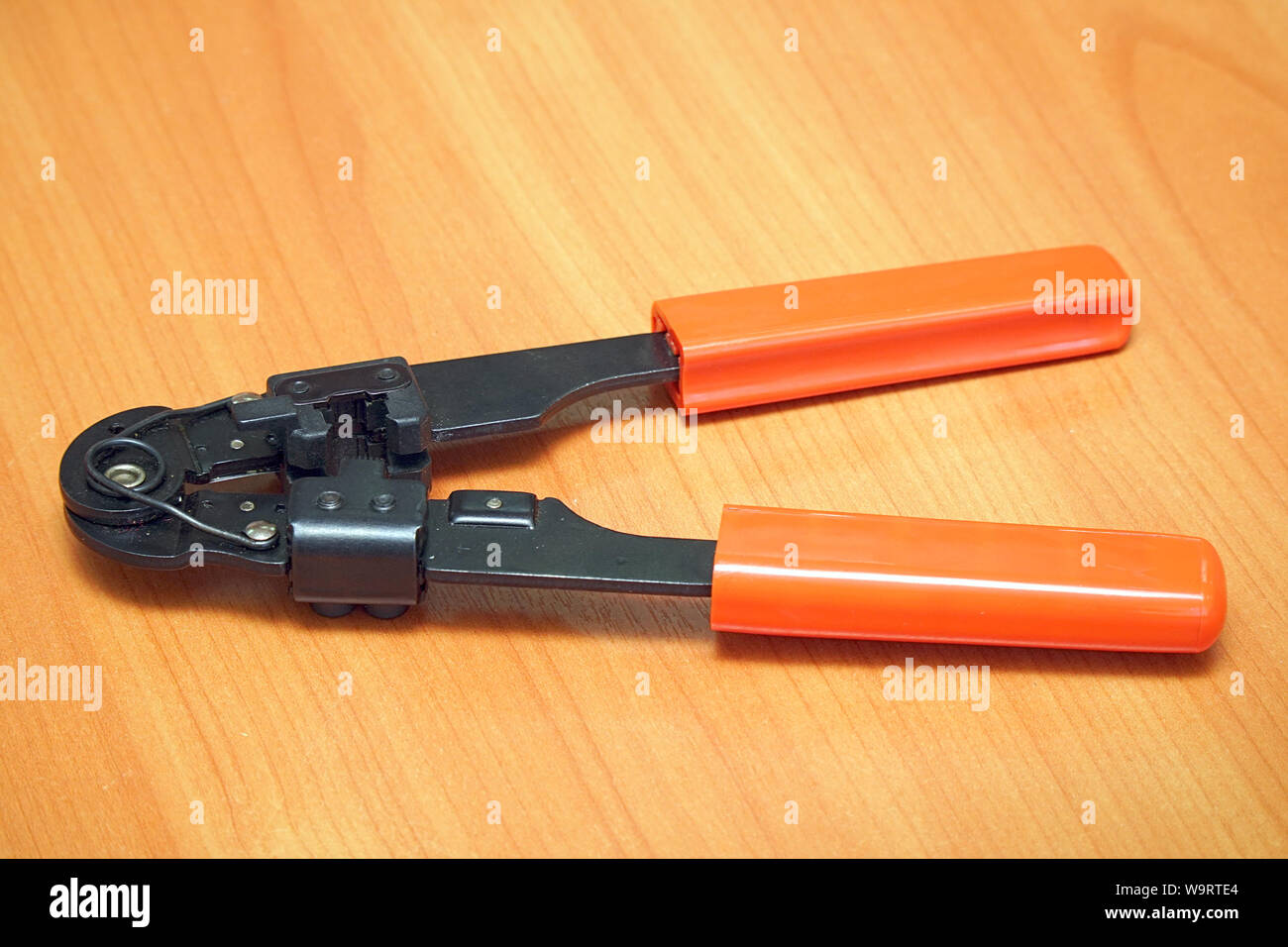 Crimping Tool for computer plugs Stock Photo - Alamy