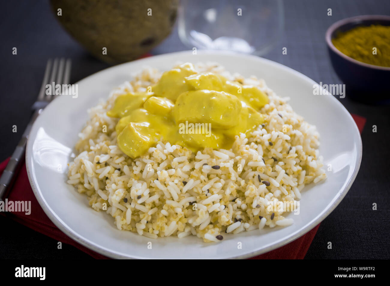 chicken curry sauce and rice Stock Photo - Alamy