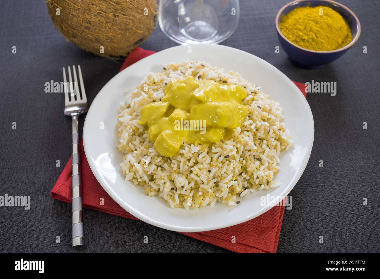 chicken curry sauce and rice Stock Photo - Alamy