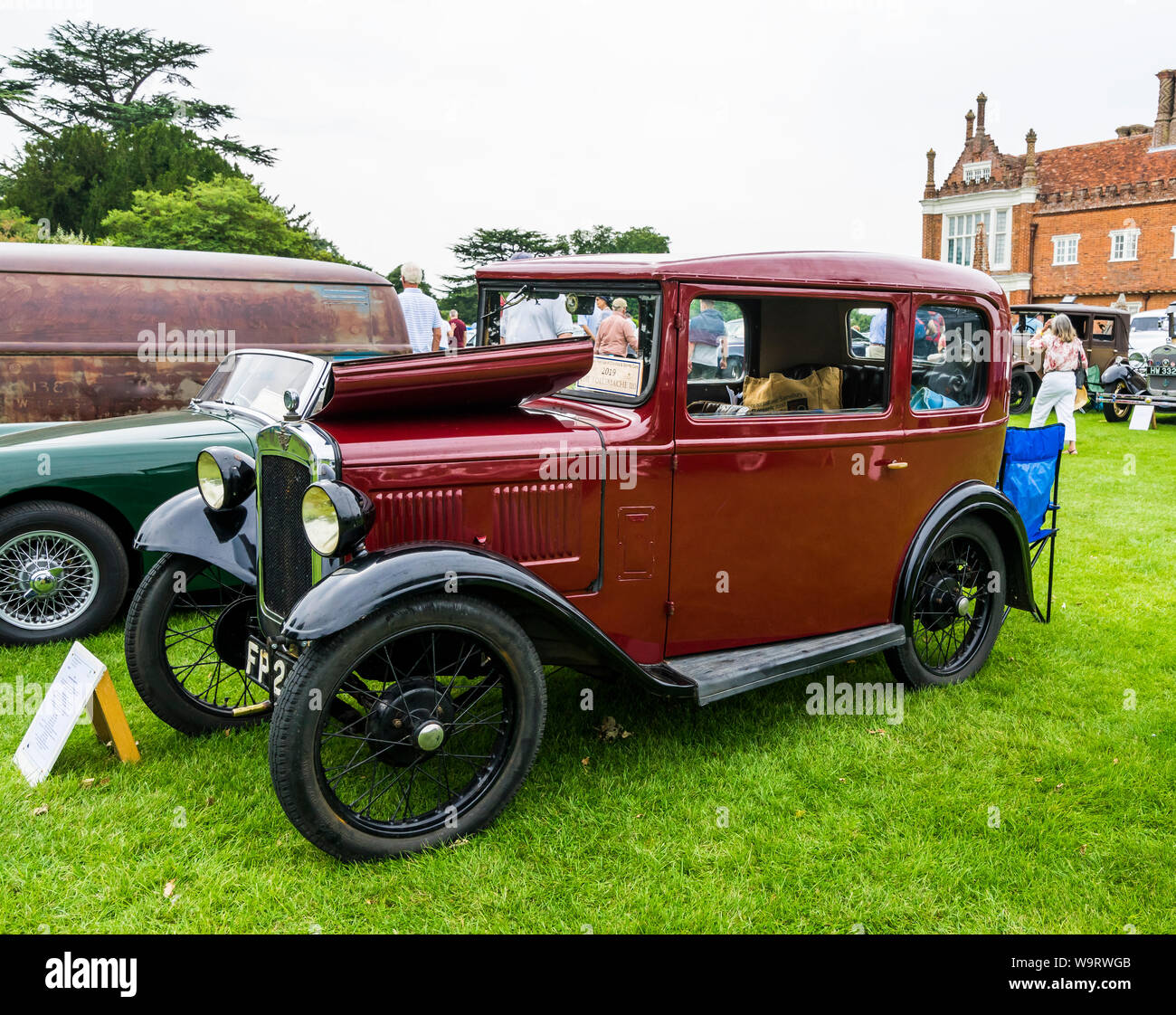 1931 austin seven delux saloon hi-res stock photography and images - Alamy