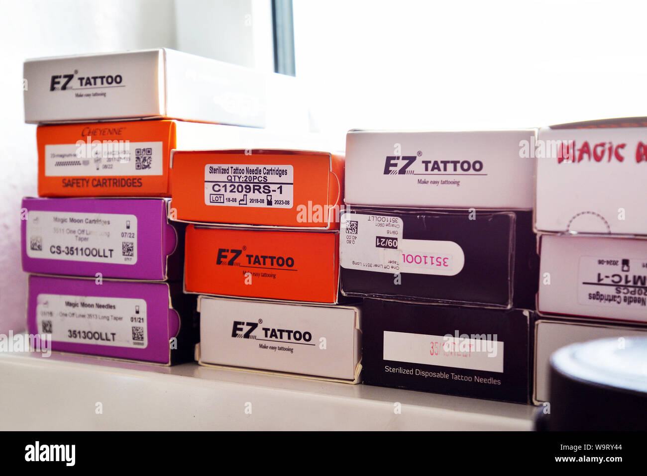 Tattoo cartridges hi-res stock photography and images - Alamy